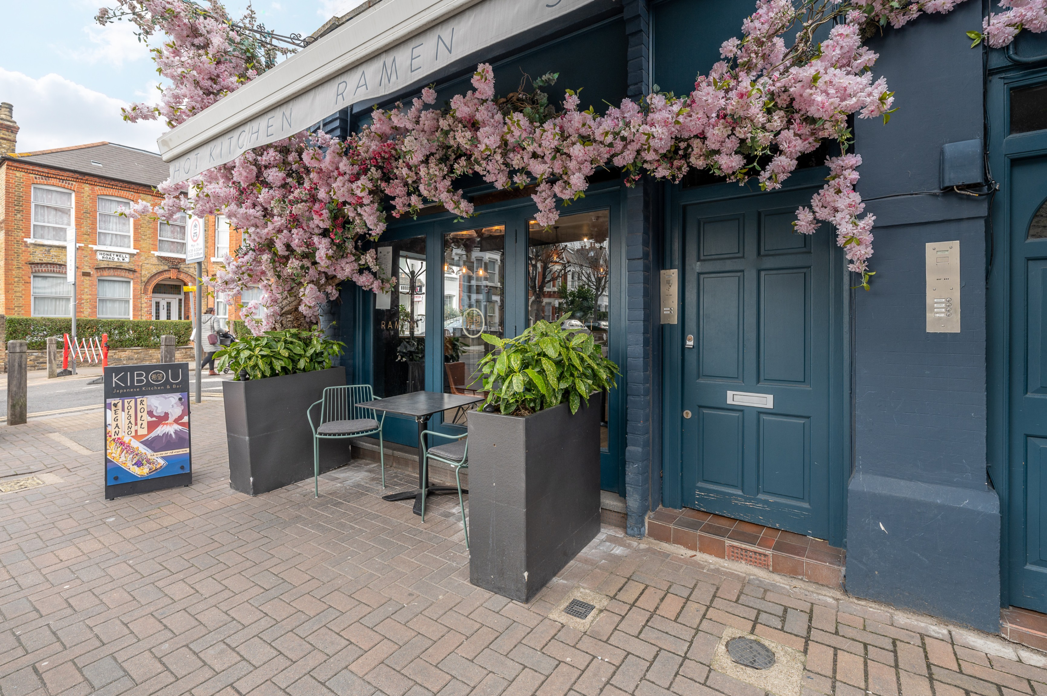 Northcote Road, Clapham, SW11 | £1,700 | Jonathan Woods