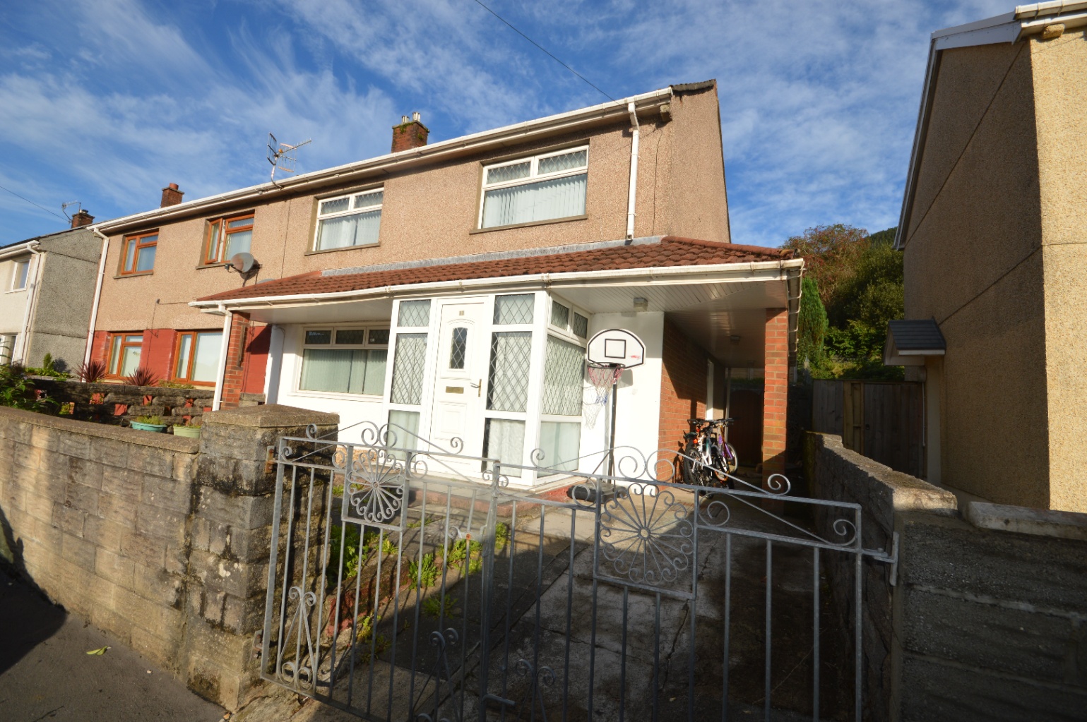 Home - Sarah Sheehy-Jones MNAEA